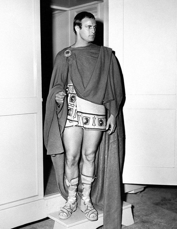 Favorite Hunks & Other Things: Wednesday, May 16, 2018