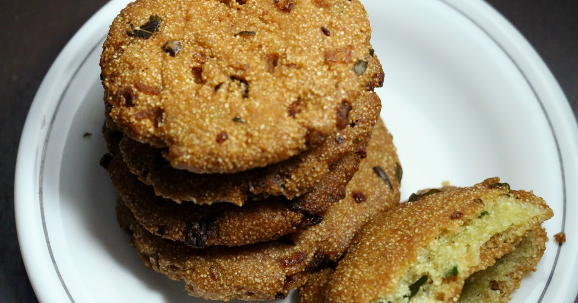 Kudpiraj's Garam Tawa: Rava Vada(Sajjige Vade)