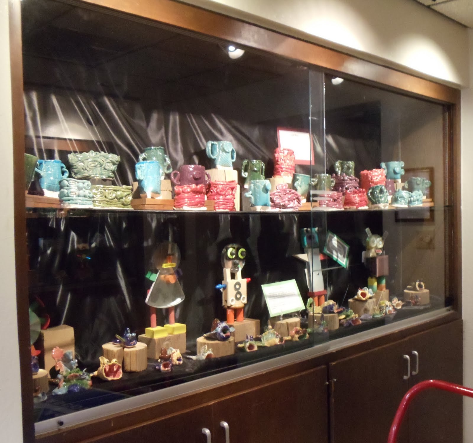 Hands, Head 'n Heart in the Artroom: Art Displays