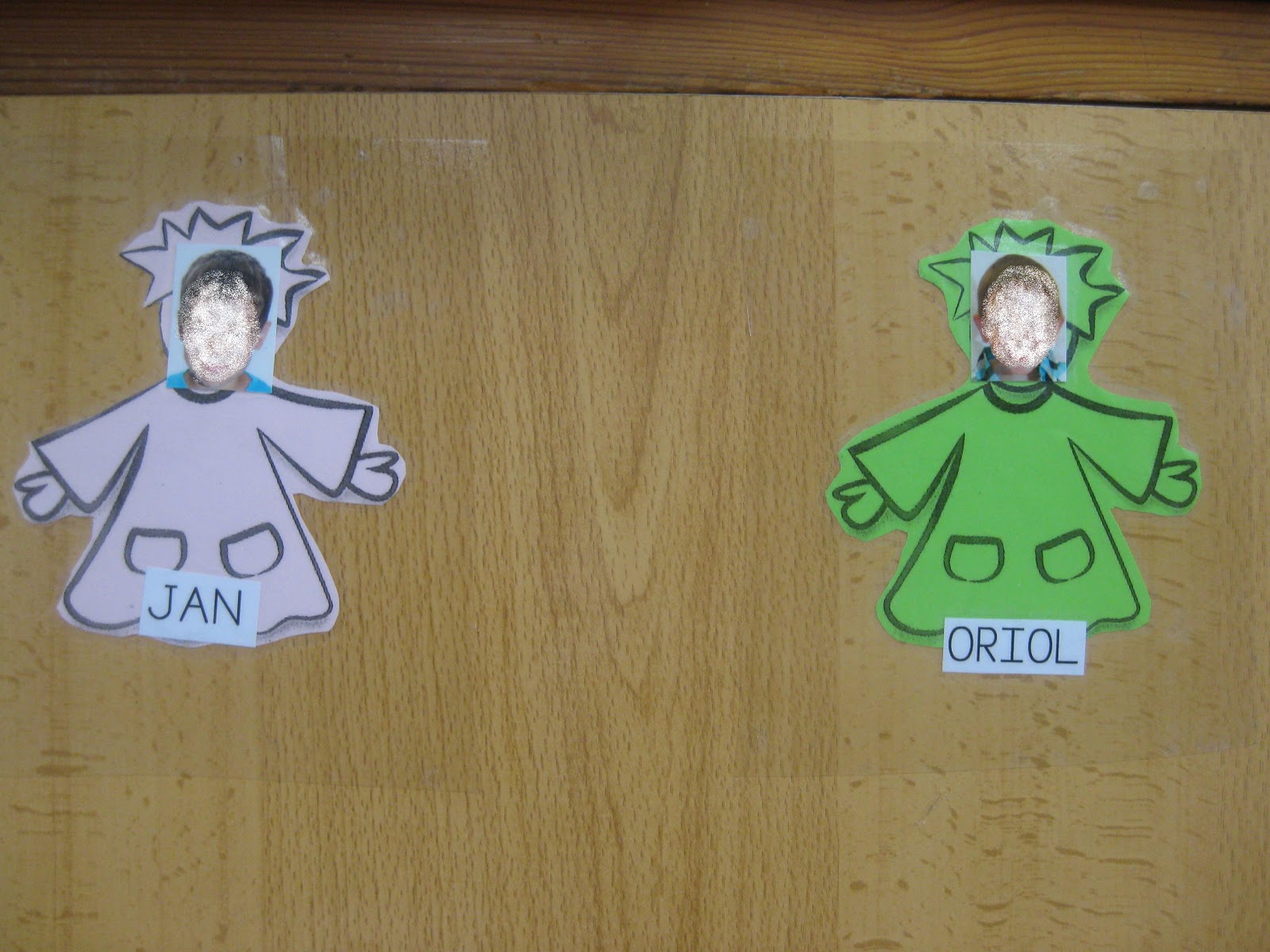 El pavelló d´Infantil: ETIQUETES NOM-FOTO