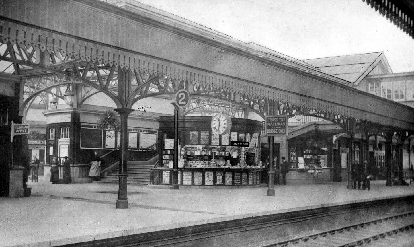 Tour Scotland: Old Travel Blog Photograph North Platform Railway ...