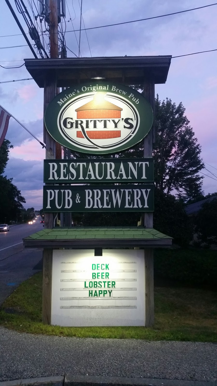 Lise and Rob's Maine Beer Trail Adventure: Gritty's Freeport Brew Pub