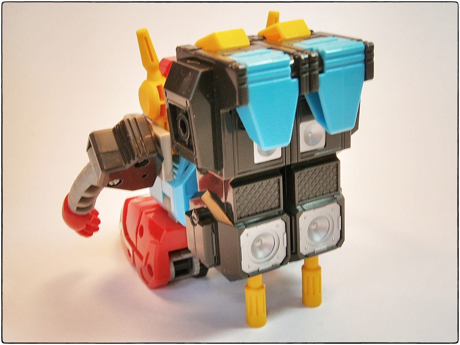 MechaGeezer's Toy Ramblings: Toy Review: Takara DX Mic Sounders