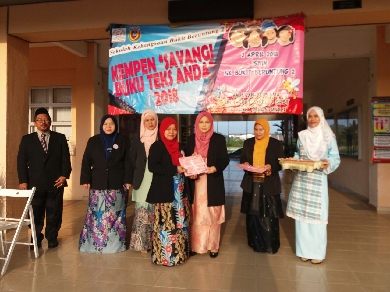 SK Bukit Beruntung 2: KEMPEN SAYANGI BUKU TEKS ANDA SK Bukit Beruntung 2: KEMPEN SAYANGI BUKU TEKS ANDA
