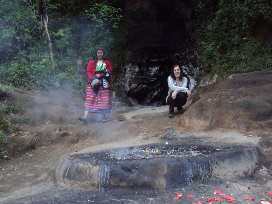 Aquí Guatemala: K'iche' y Q'u'ma'rkaj