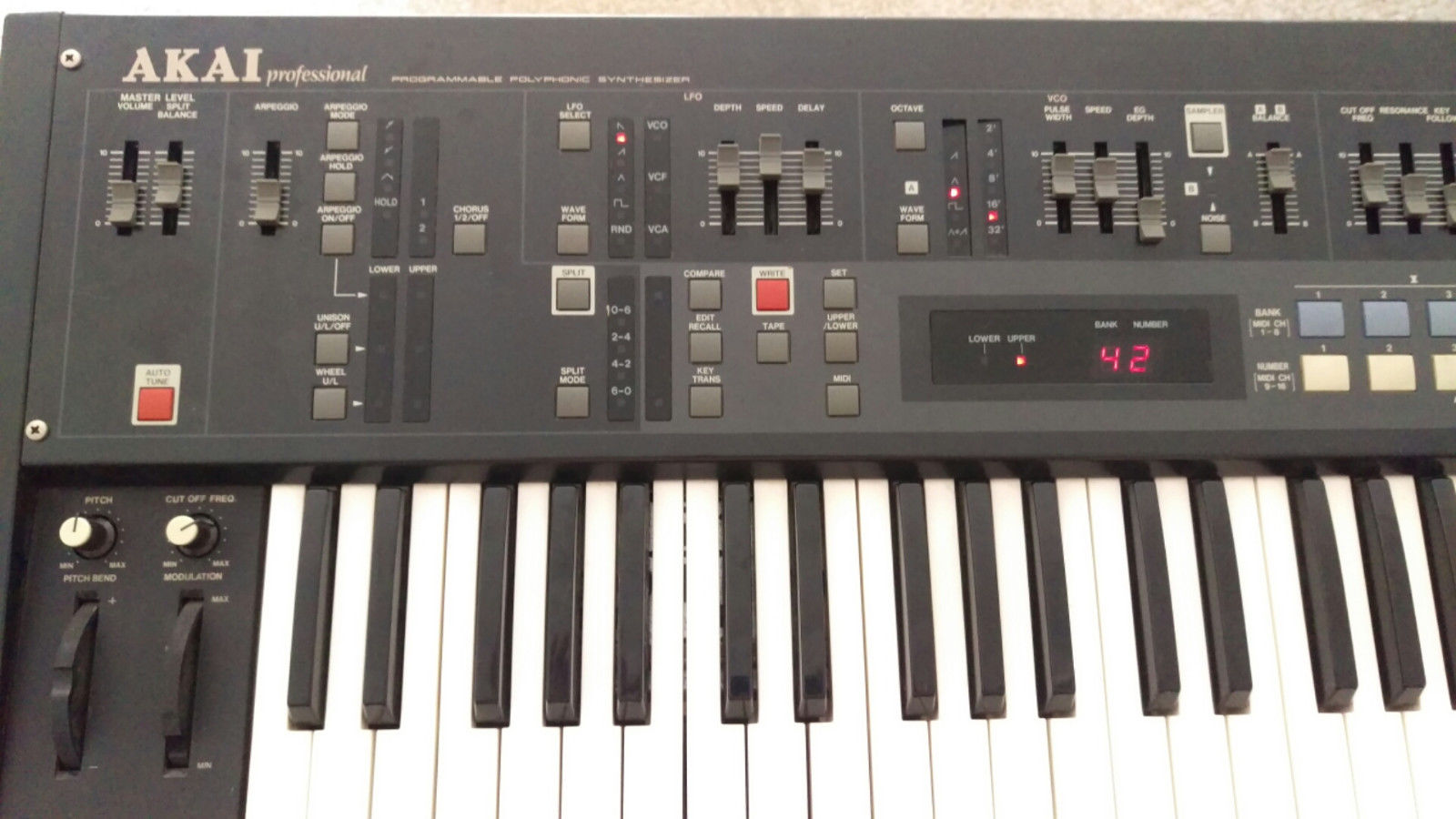 MATRIXSYNTH: Vintage Akai AX60 Programmable Polyphonic VCO Analog ...