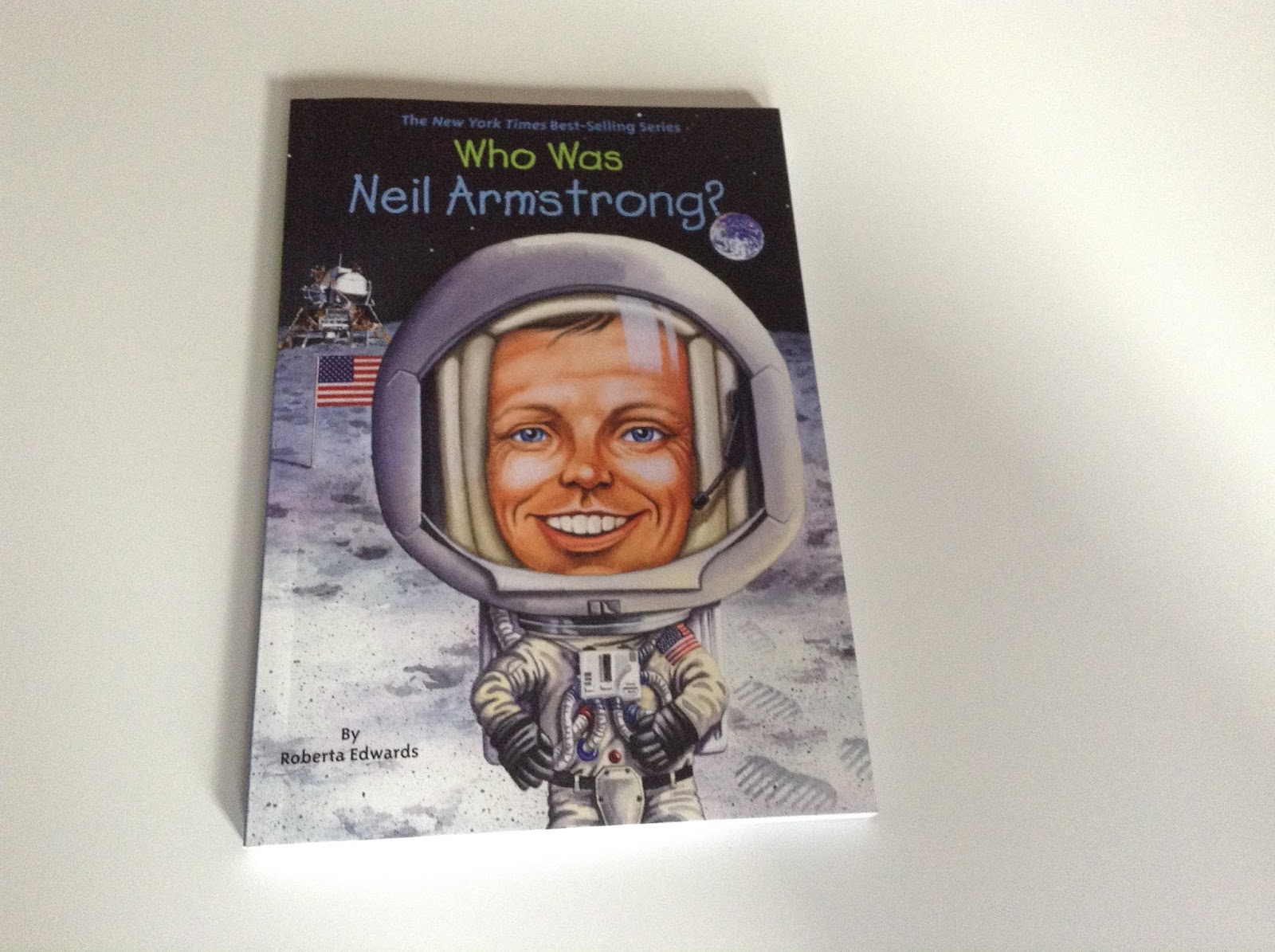 TeacherMomPlus3: Neil Armstrong Report + Craft