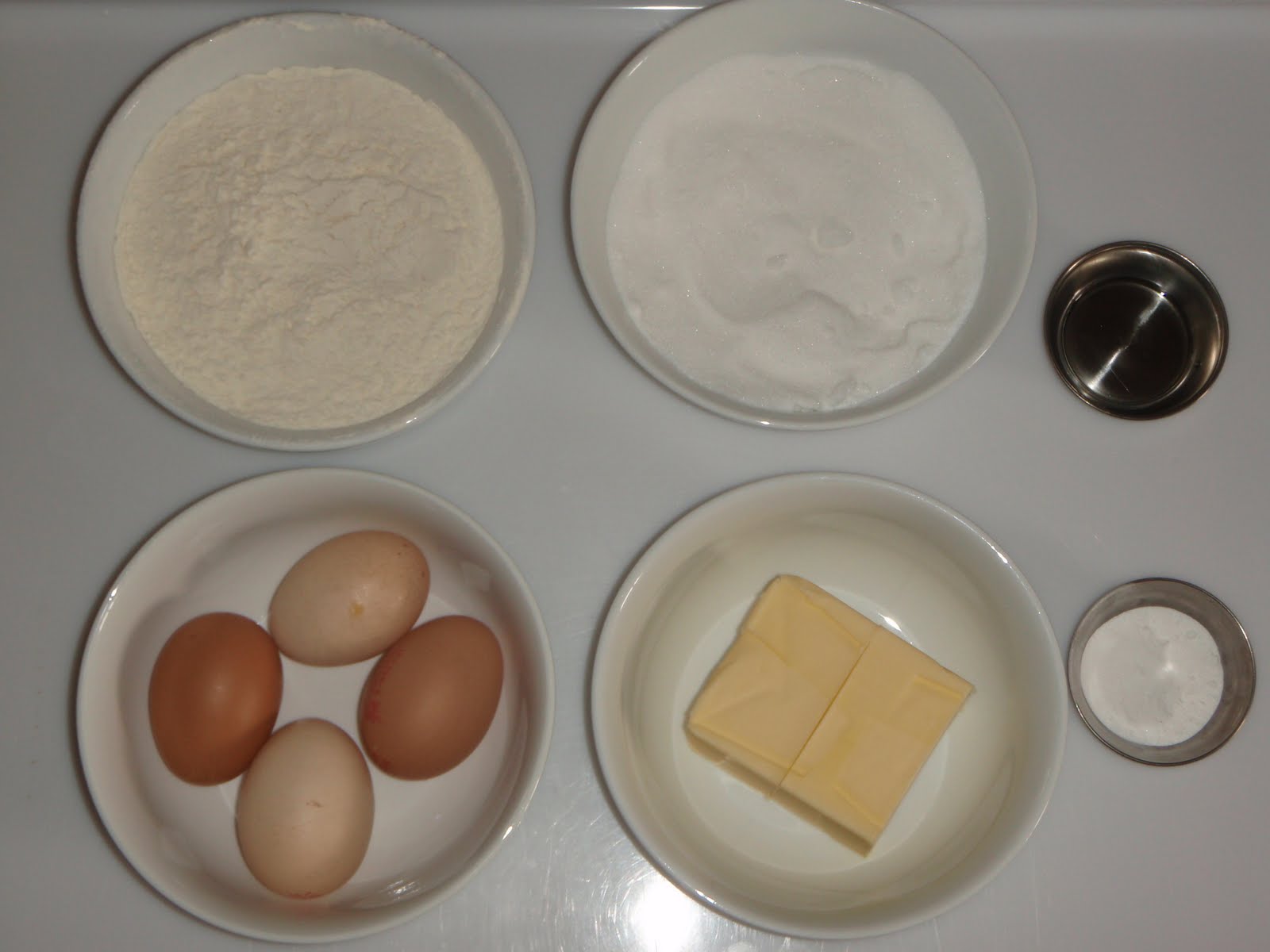 Edward's Recipe Whirl: Almond Victoria Sponge Cake