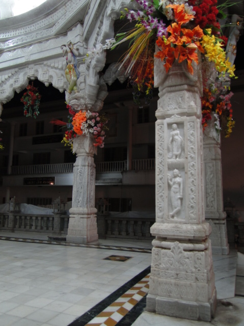 Vineet's Spiritual Yearnings: Shri Adinath Digambar Jain Temple, Jaya ...