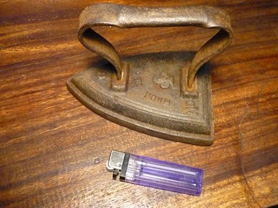 nabila farchani's: Perkembangan teknologi pada setrika