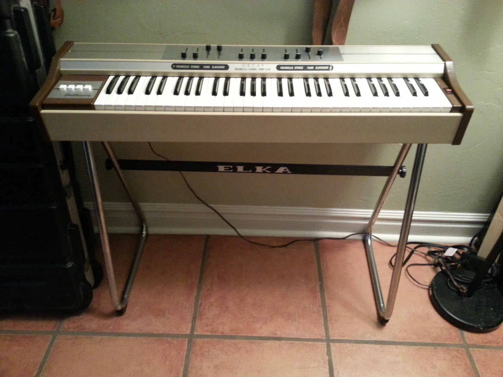 MATRIXSYNTH: Elka Rhapsody 610 String Synth