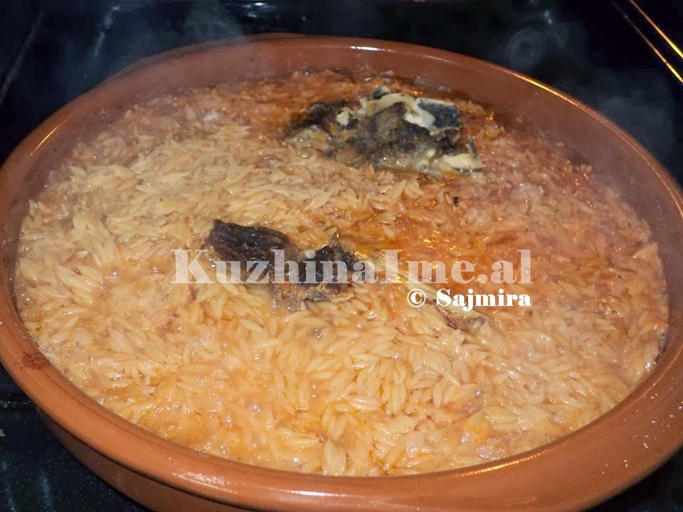 KuzhinaIme.al: Mish vici ne fure me elbka (lloj makarone) (Receta e ...