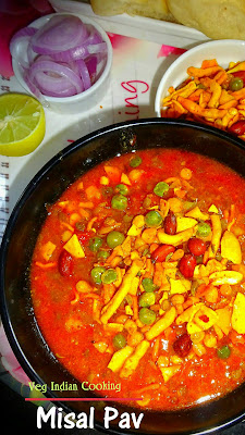 Veg Indian Cooking: Misal Pav