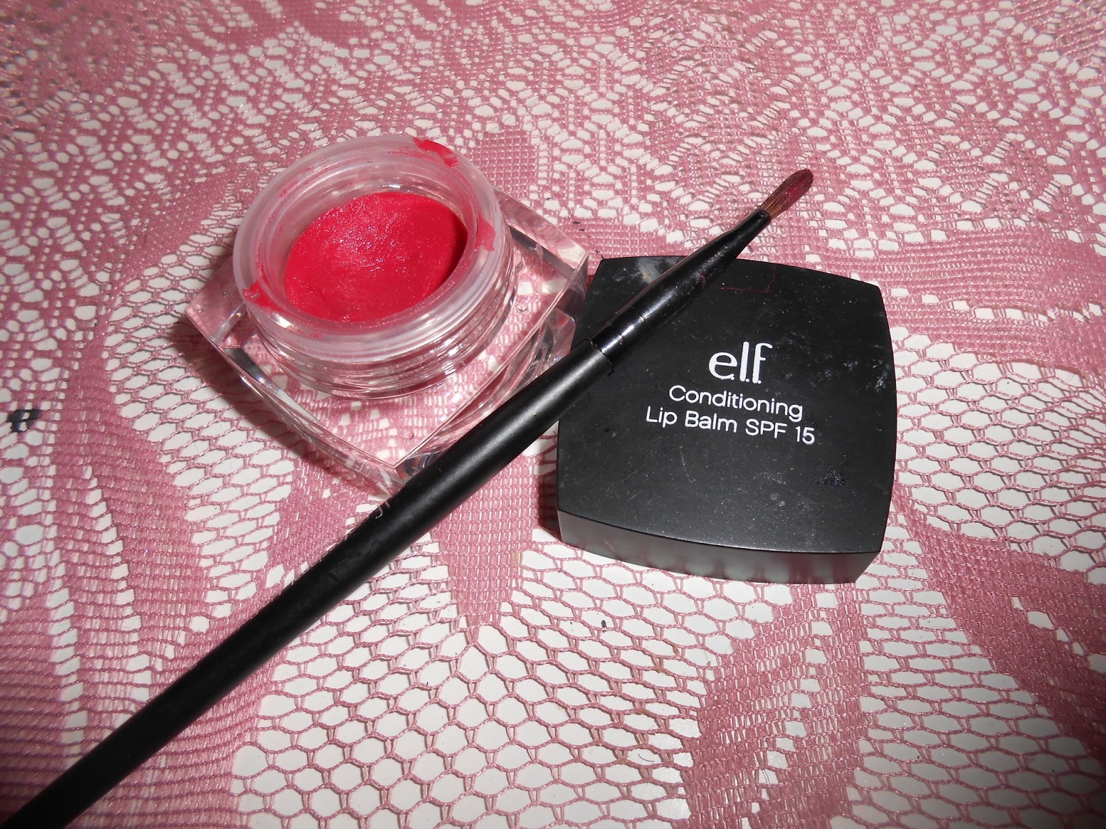 Blue Eyes, Jazz and Attitude: elf Conditioning Lip Balm SPF 15