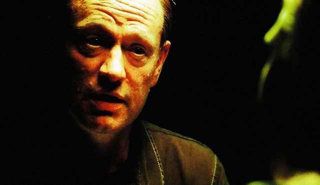 MUSINGS OF A SCI-FI FANATIC: Fringe S1 Ep7: In Which We Meet Mr. Jones