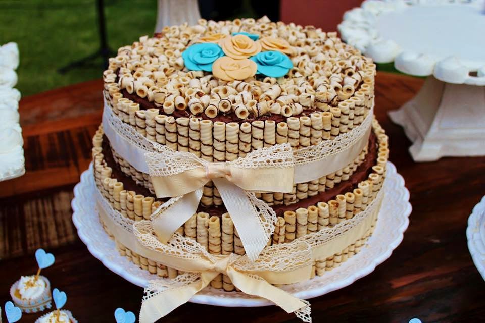 OLIVEIRA JÚNIOR: BOLO DE ANIVERSÁRIO, MOMENTO PARA APRECIAR E...É CLARO ...