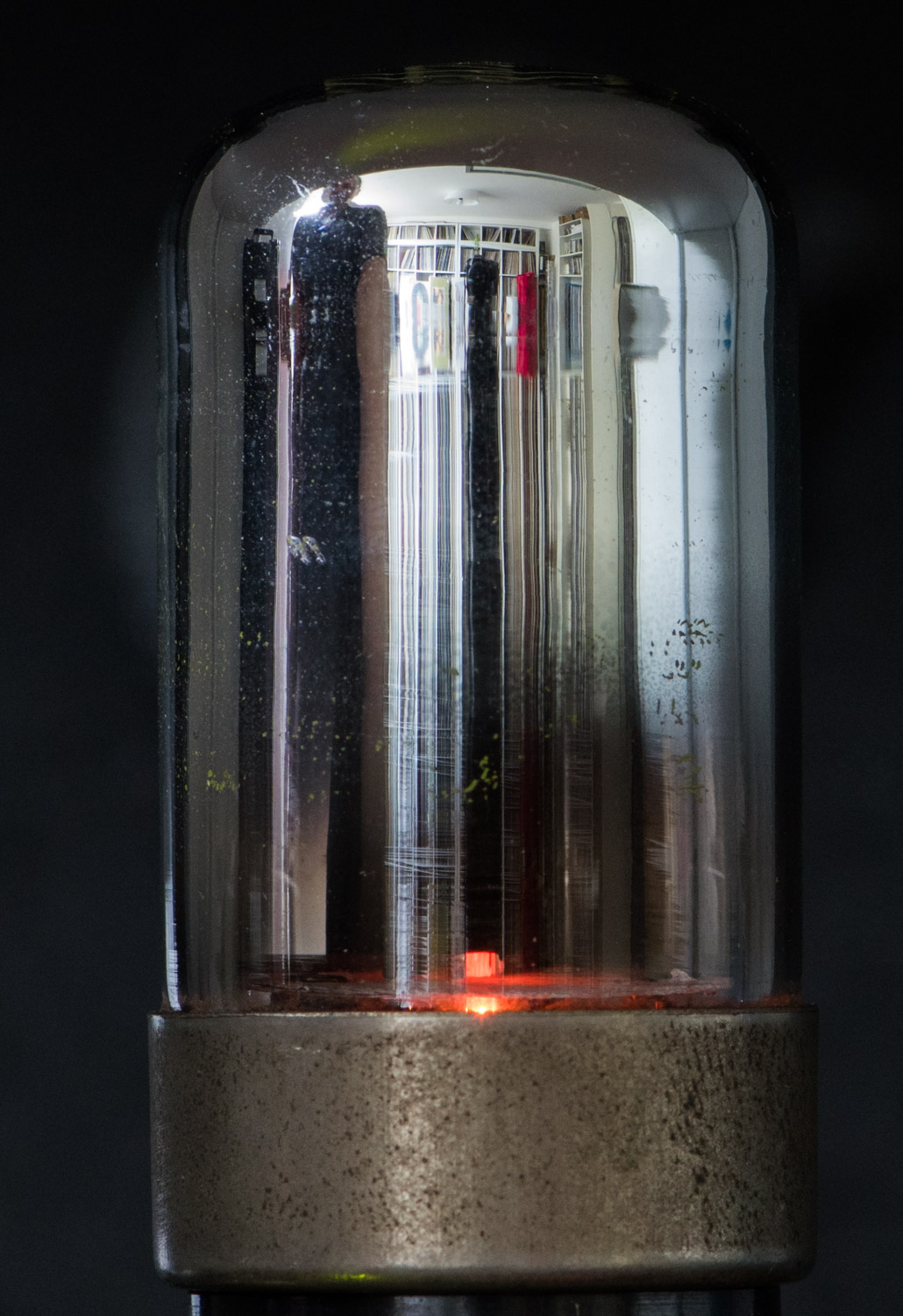 VinylSavor: Tube of the Month : The 7A4