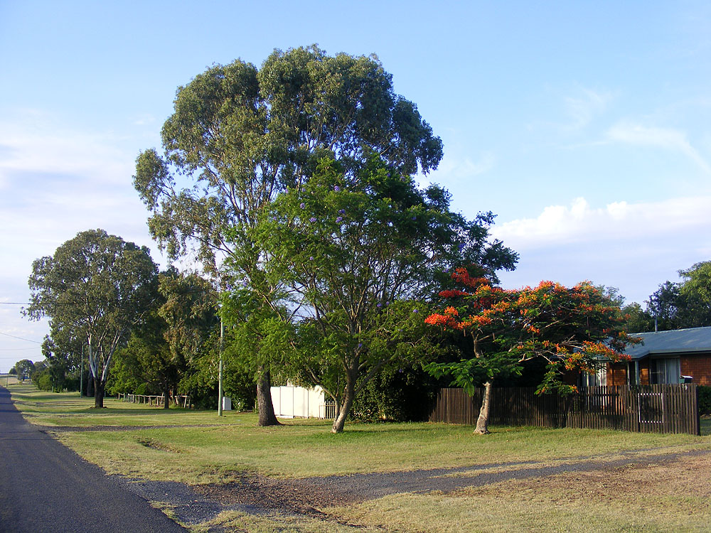 Days on the Claise: Typical Streetscape