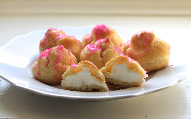 Young and Entertaining: Cream Puffs