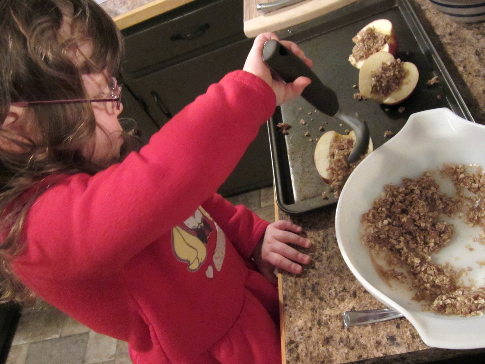 Kids in the Kitchen: Easy Baked Apples Recipe • B-Inspired Mama