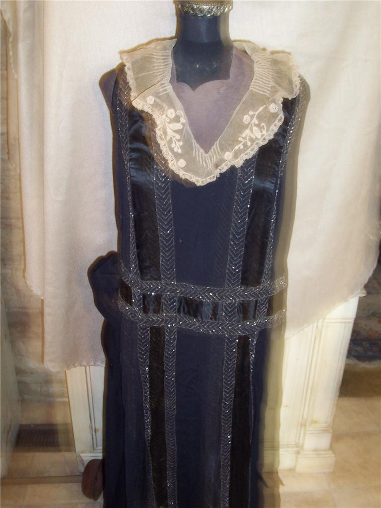 All The Pretty Dresses: late Teens Early 20's Era Dress