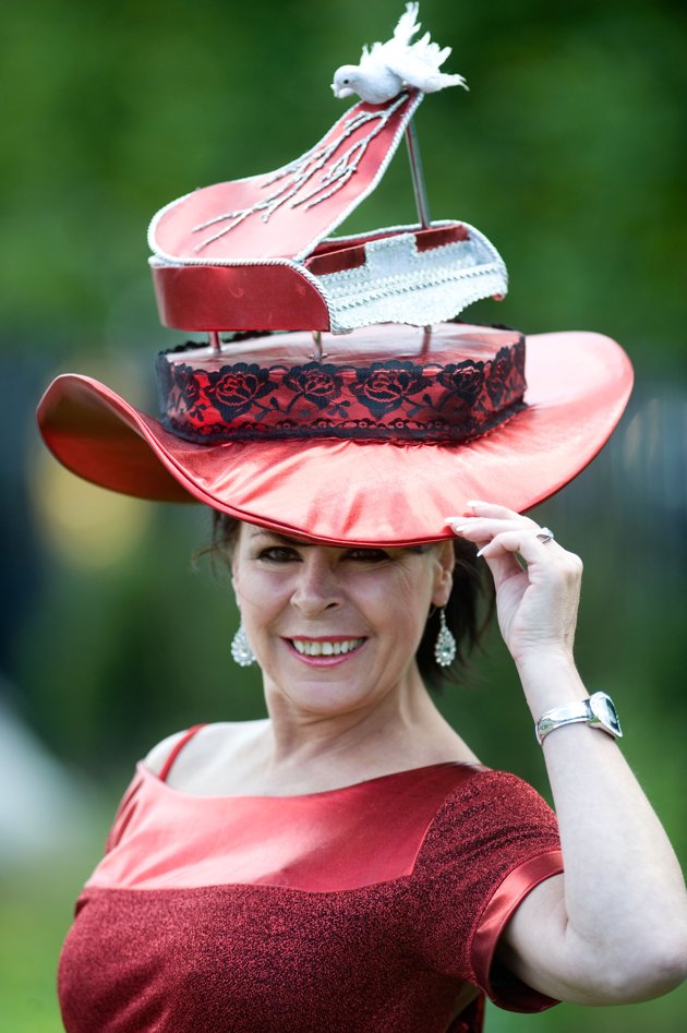 Koleksi Photo Topi Unik