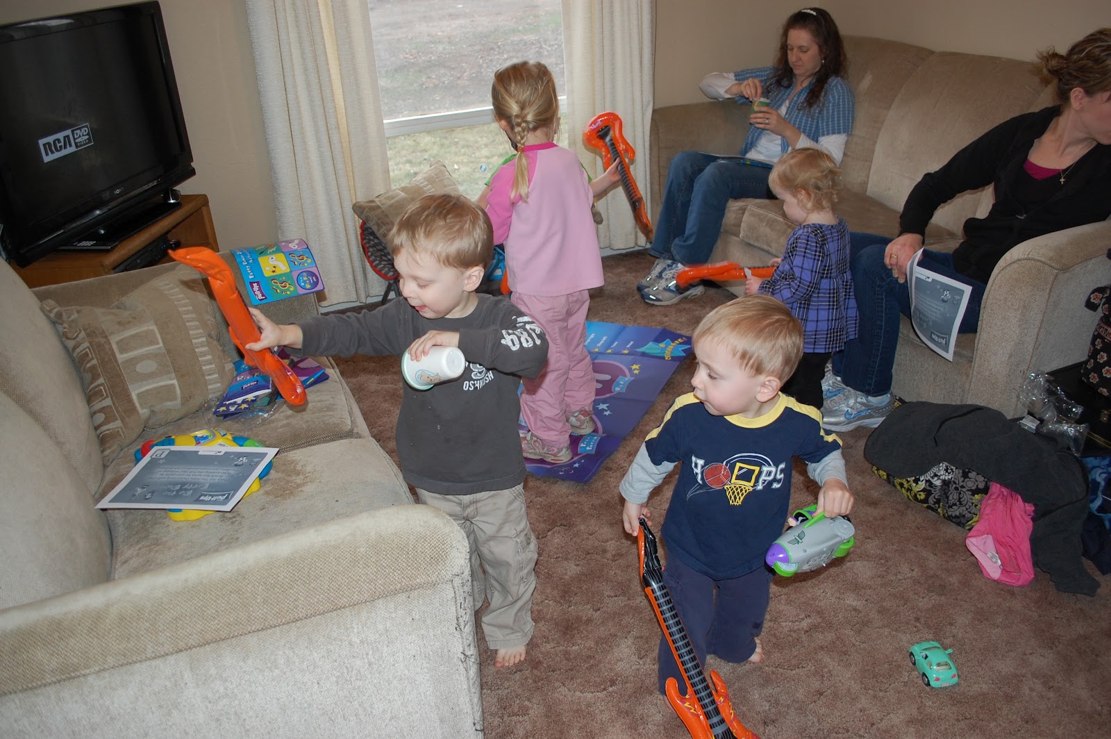 Adventures of a Mini Van Mom: Huggies Pull-Ups Party from House Party