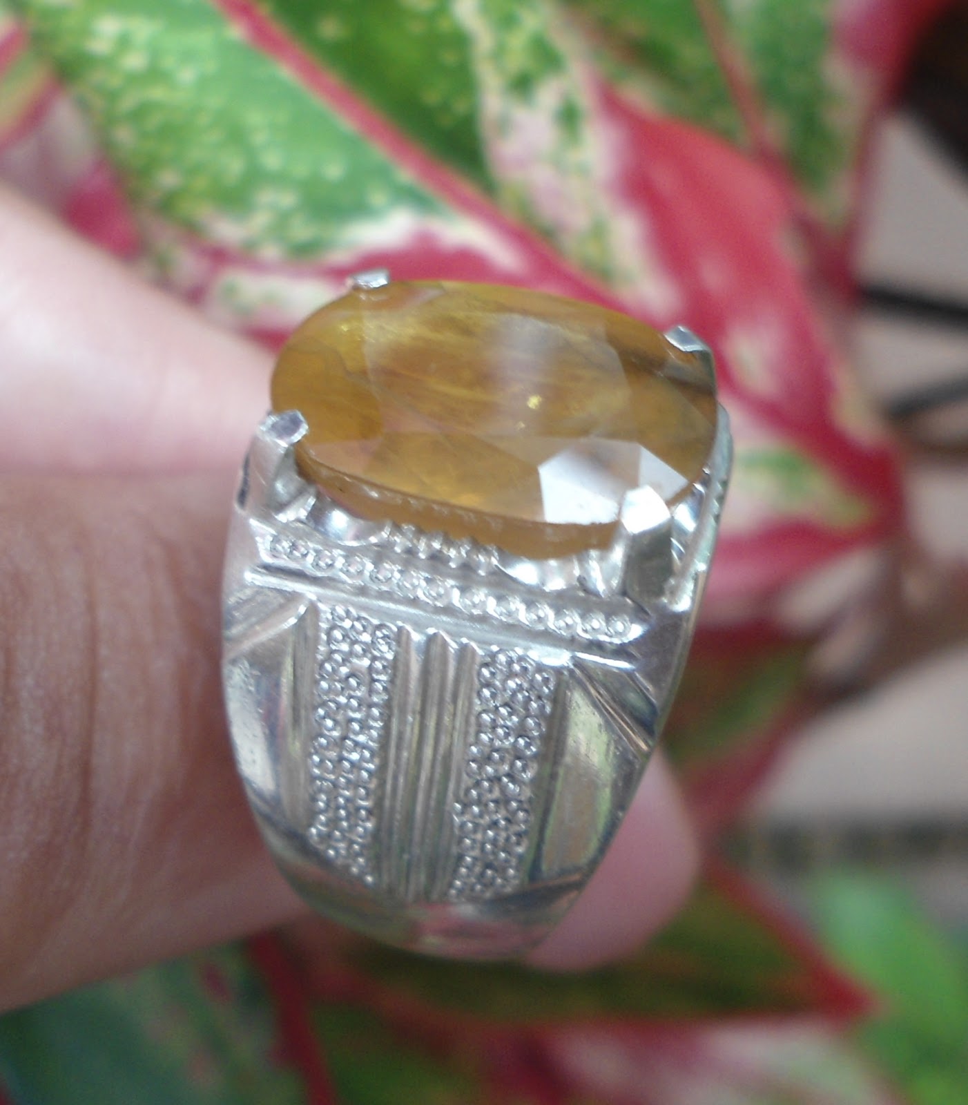 JAUHARI PERMATA: CINCIN YELLOW SAPPHIRE (NILAM KUNING) - SOLD