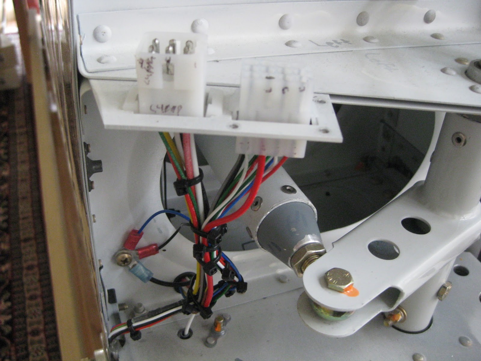 E's Van's RV-14A: Wiring: Wing root wiring.