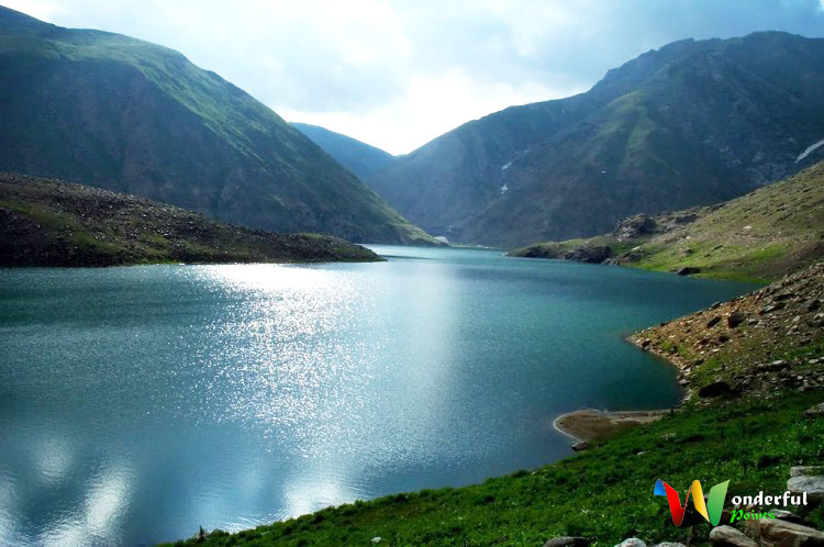 18 Most Beautiful Lakes of Pakistan - Wonderful Points in Pakistan