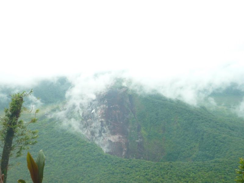 W u l k a n y Ś w i a t a B l o g: Duża erupcja wulkanu Karkar