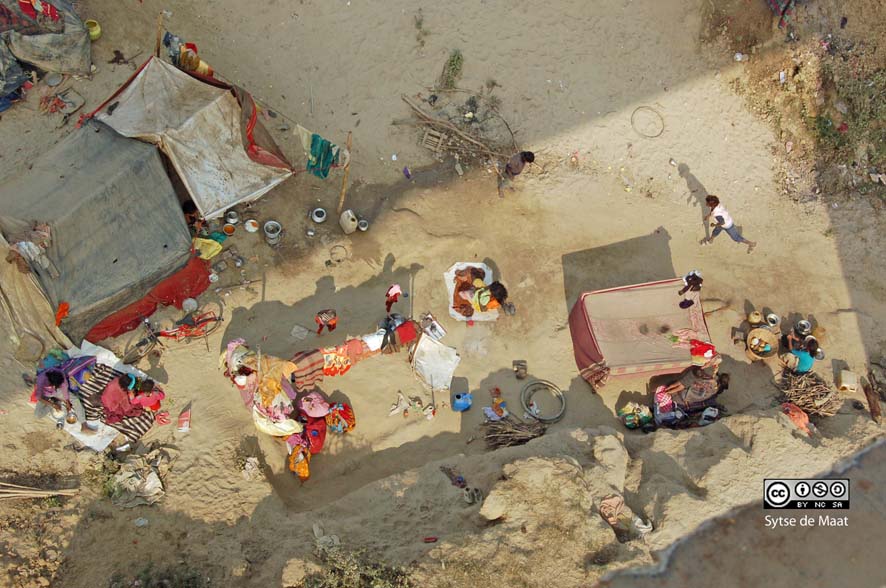 The Perfect Slum: From Pontoons to Settlements