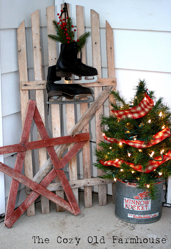 The Cozy Old "Farmhouse": A Little of My Rustic Christmas Decor