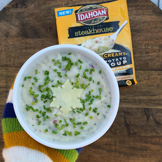 Jac o' lyn Murphy: Snowflake topped Potato Soup