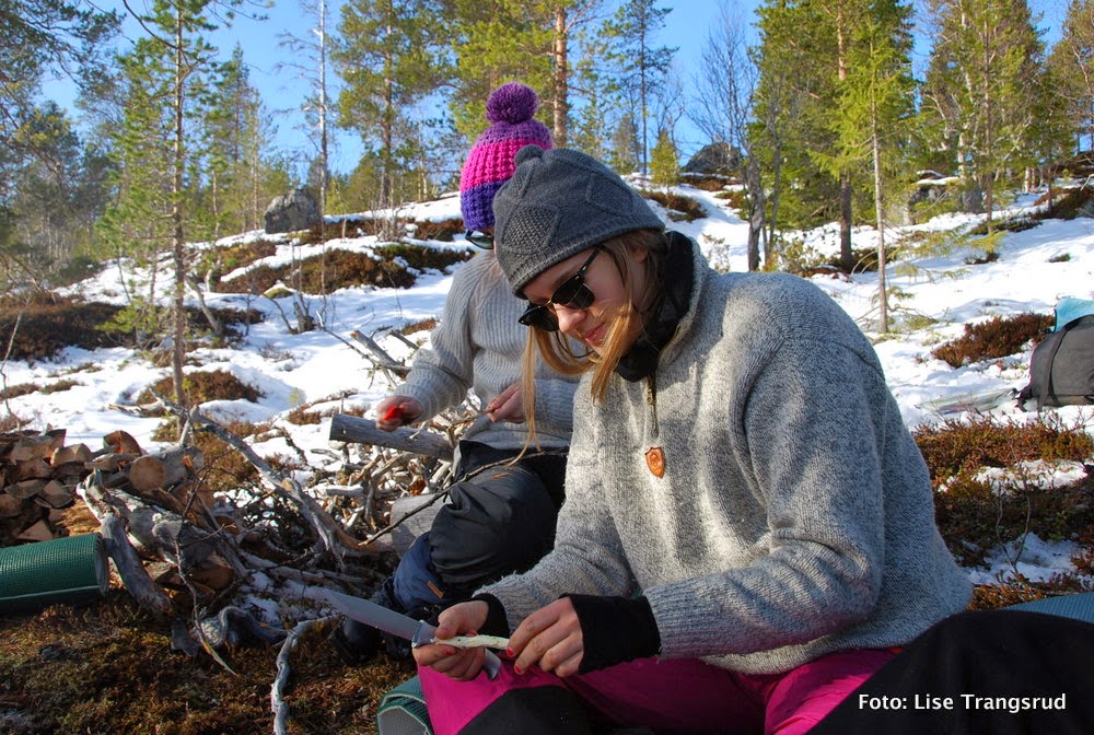 Naturlig Jobb: Bålvakt ved Stemtjønna - med blanke ark og fargestifter tel