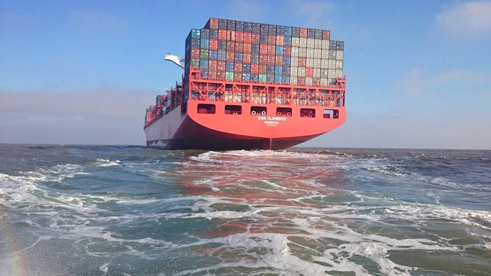 Praia do Cassino - Aluguel de Casas, Praia do Cassino: Navio Container ...