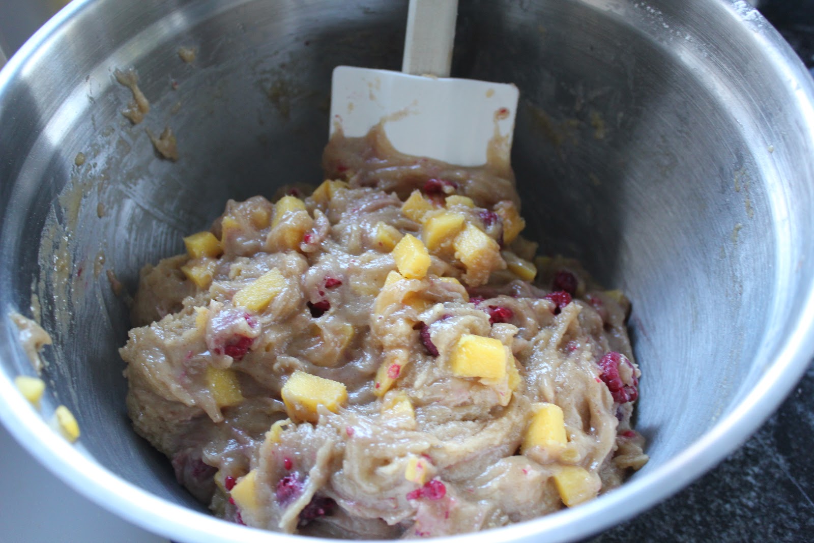 Delicious Dishings: Mango-Raspberry Breakfast Cake