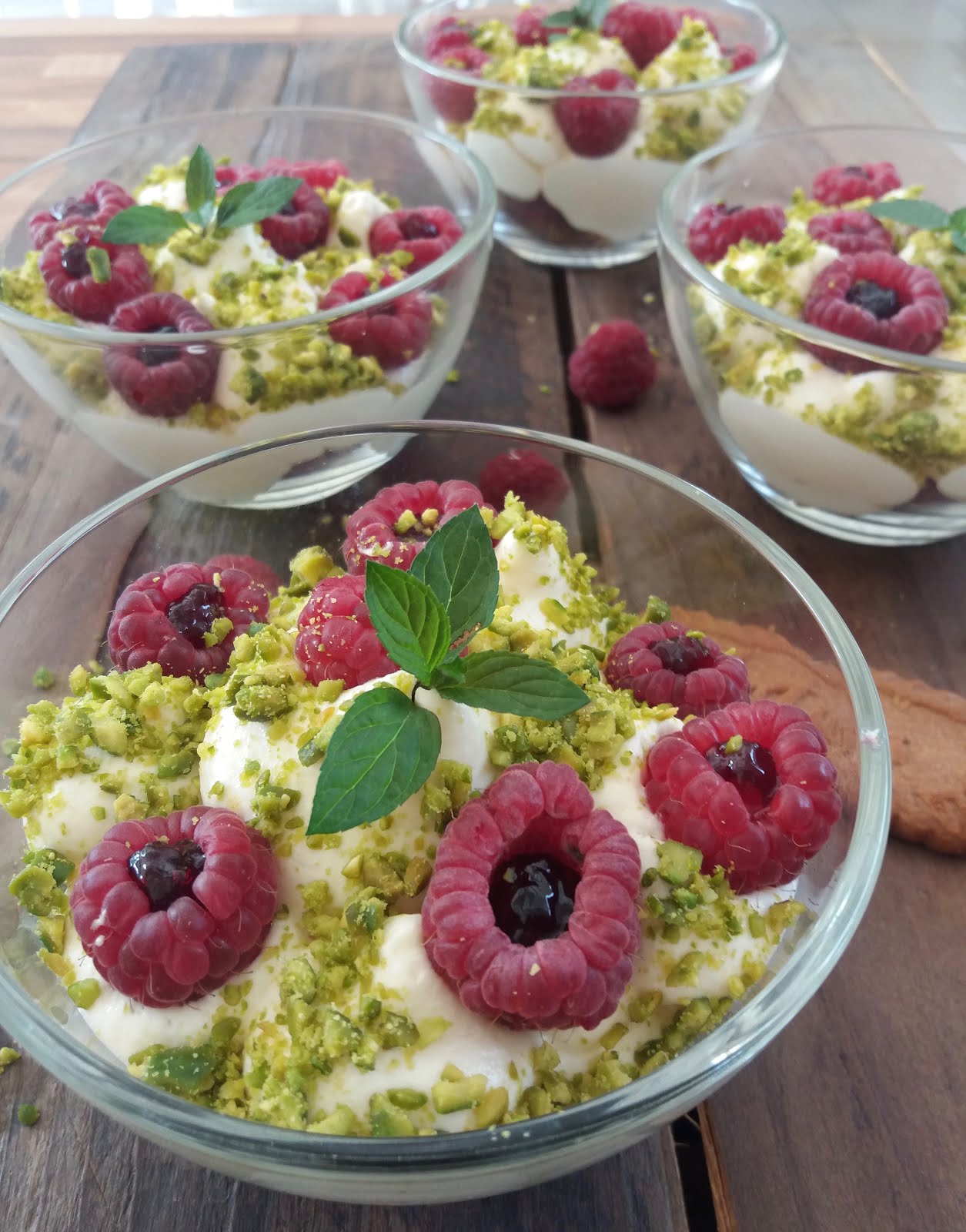 VERRINES MOUSSE MASCARPONE FRAMBOISES ET SPÉCULOOS...ultra simple et ...