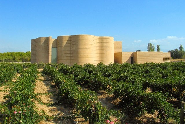 ArkiDat Info: #arquitectura #museos | Centro de Arte y Naturaleza ...