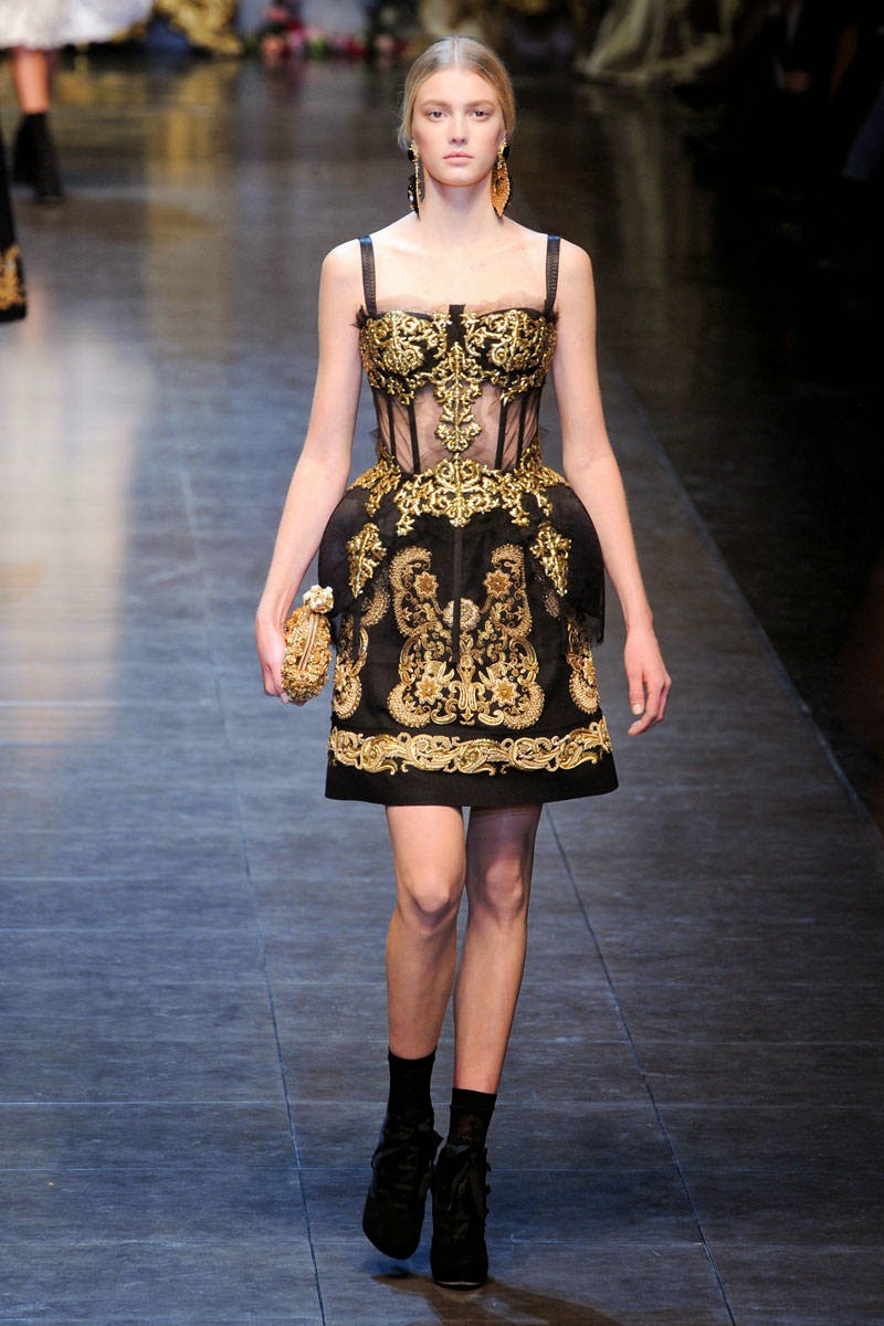 A moda e a sociedade : Relação estética entre Barroco e Rococó