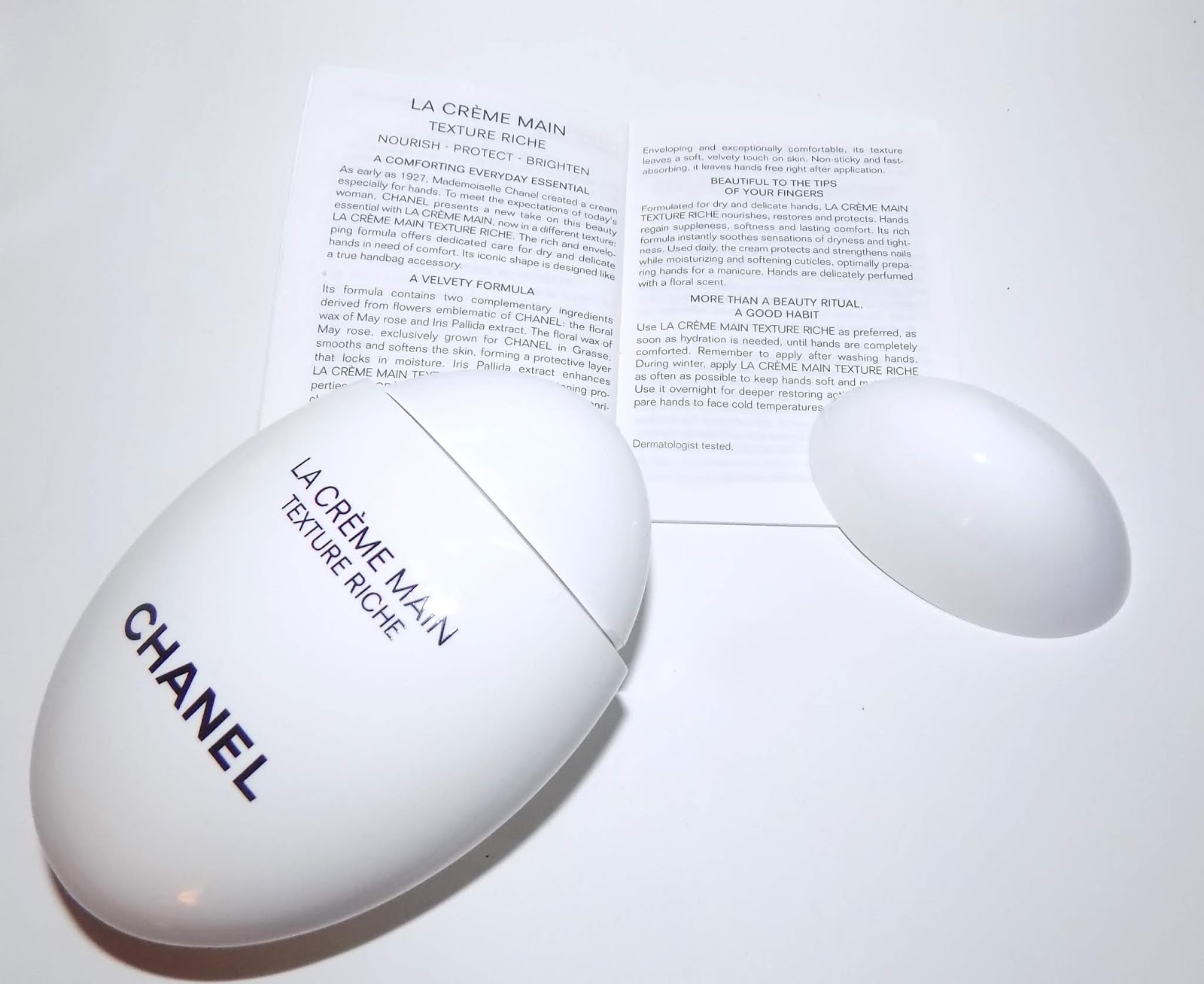 The Beauty Alchemist: Chanel La Creme Main - Texture Riche