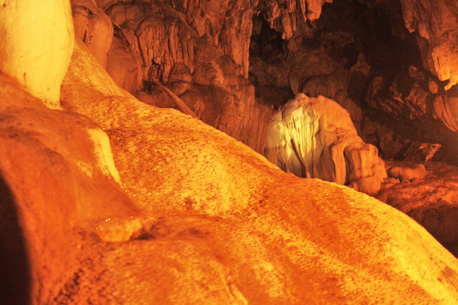 Cordillera village' crier : Sagada's Balangagan Cave, an underground ...
