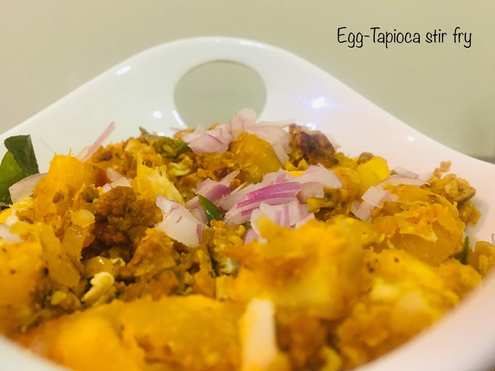 kerala Thattukada style Scrambled egg-with boiled tapioca stir fry/Kappa- egg recipe