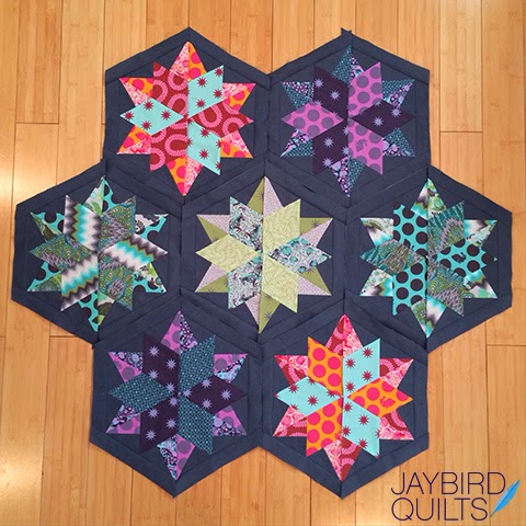 Jaybird Quilts: More fun with my #NightSkyQuilt = More color options ...