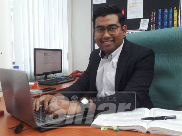 Nor Hasrul antara pensyarah muda UTM ~ GABUNGAN MAHASISWA ANAK JOHOR