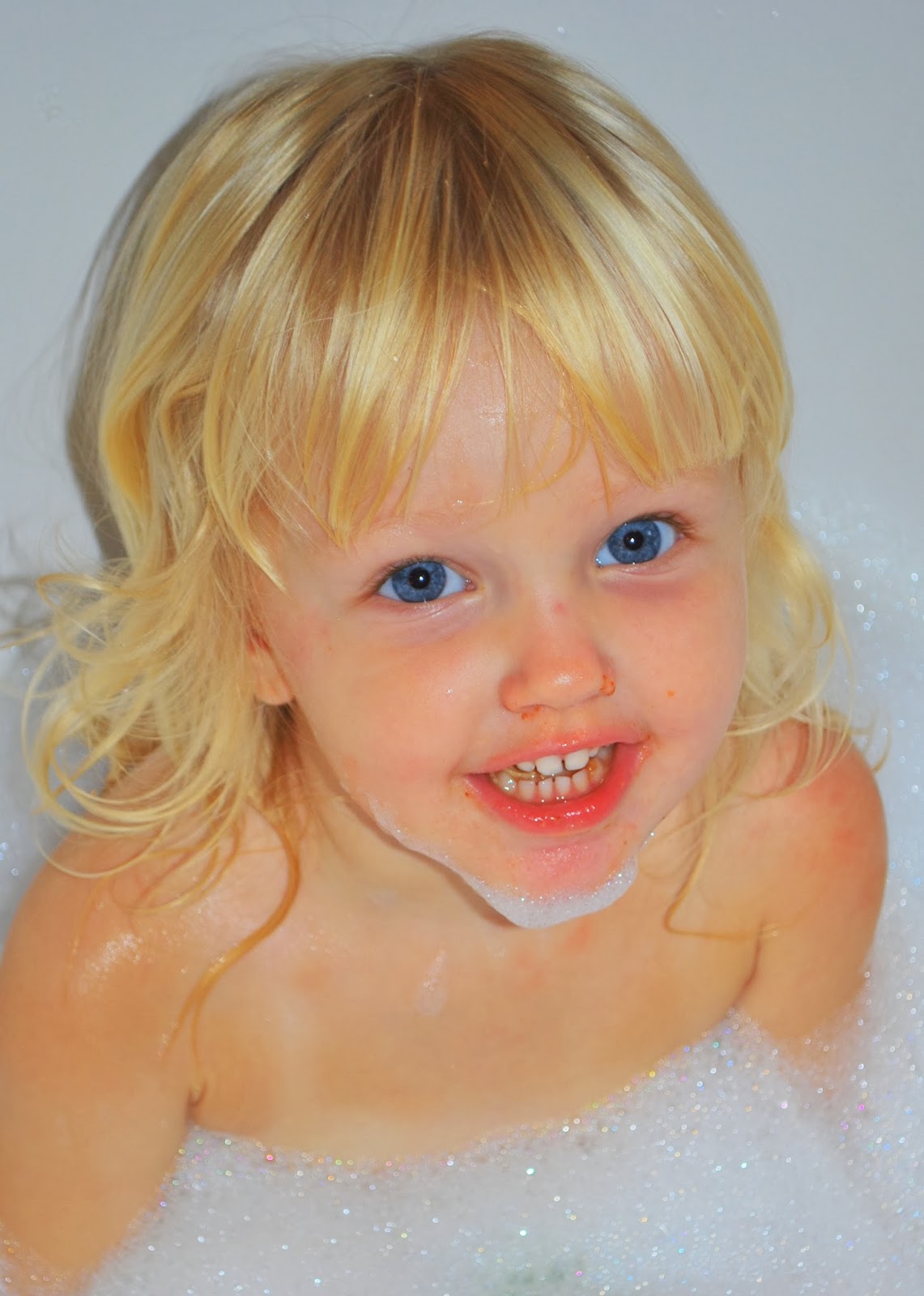 Baker Family Blog: Bath Time!