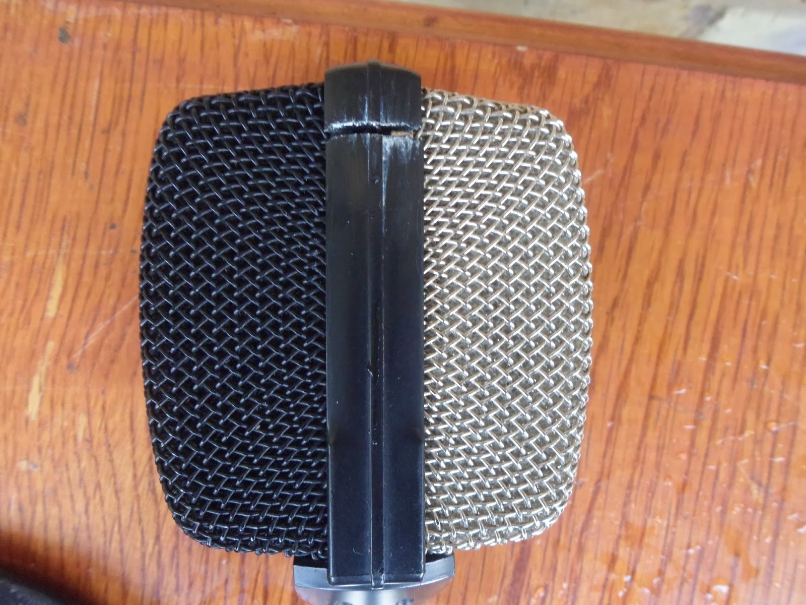 Vintage Audio Workshop: AKG D12E