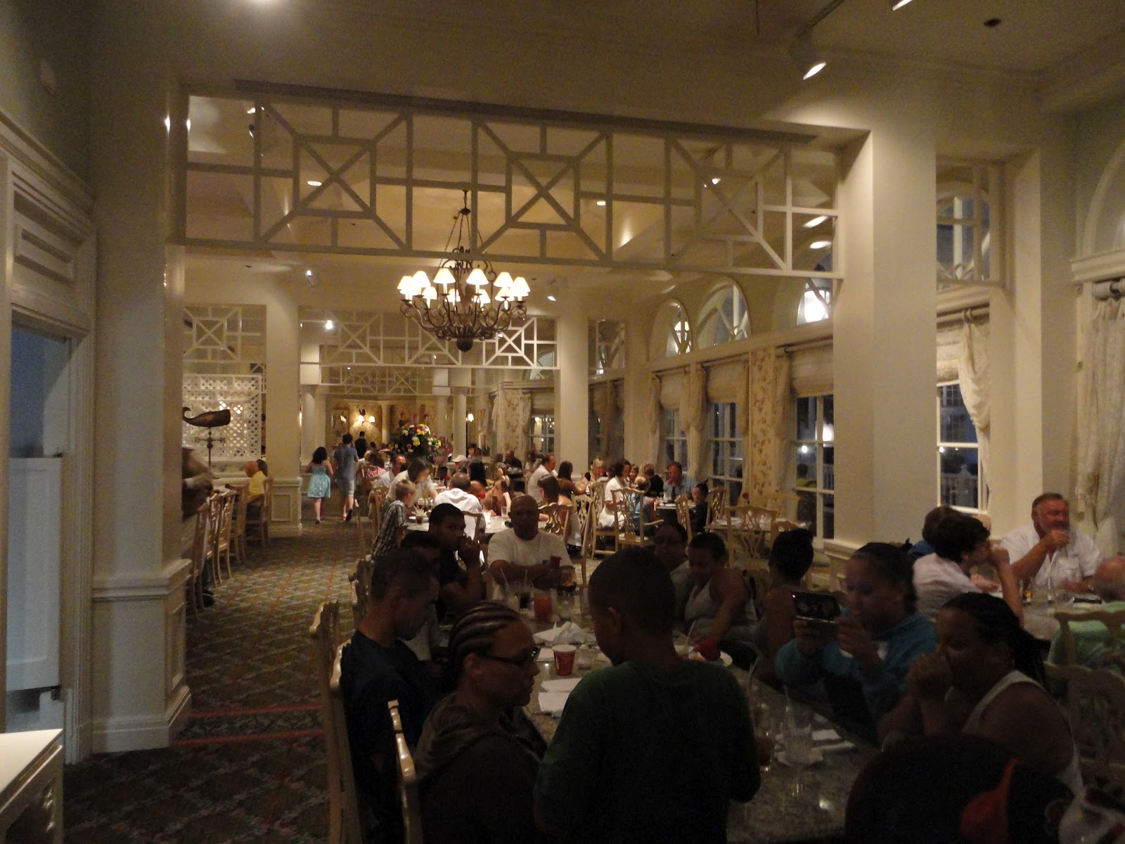 The Florida Dine and Dash: Grand Floridian Cafe: Light Version of Grand ...
