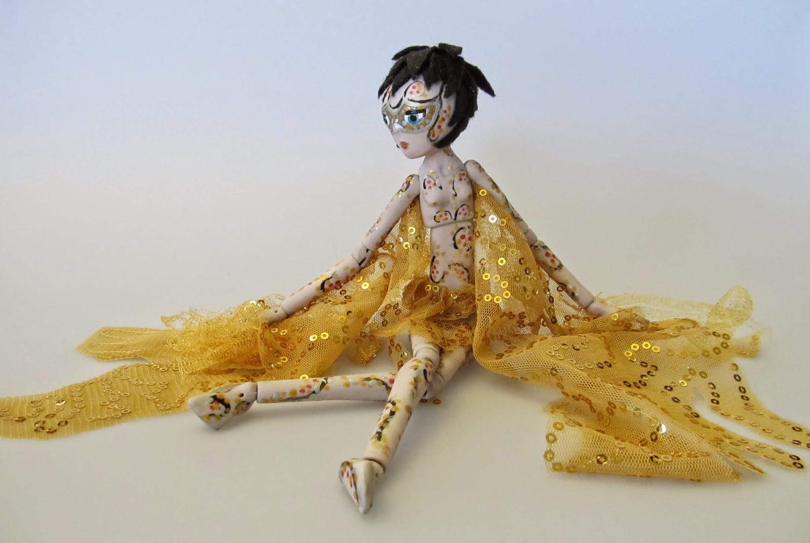 KAERIE FAERIE: SIX PORCELAIN PUPPETS