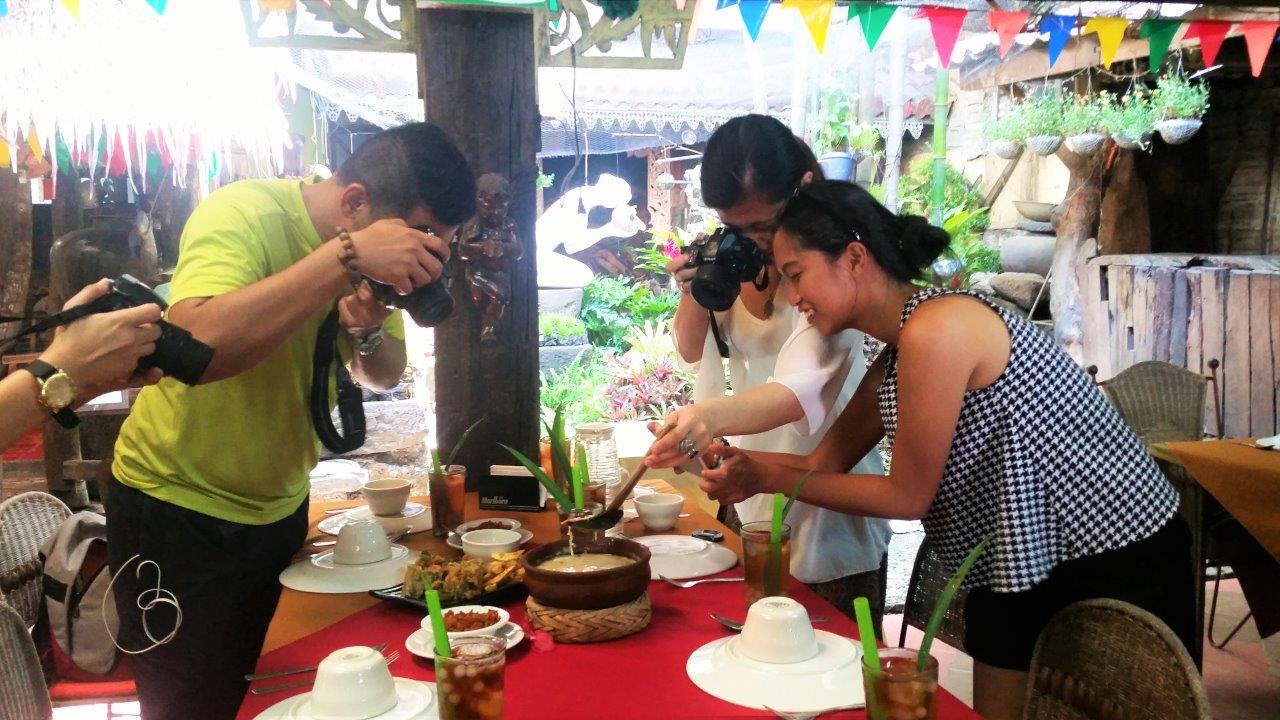 Angono Travel Series Part 1 : Where to Eat (Plus travel information!)